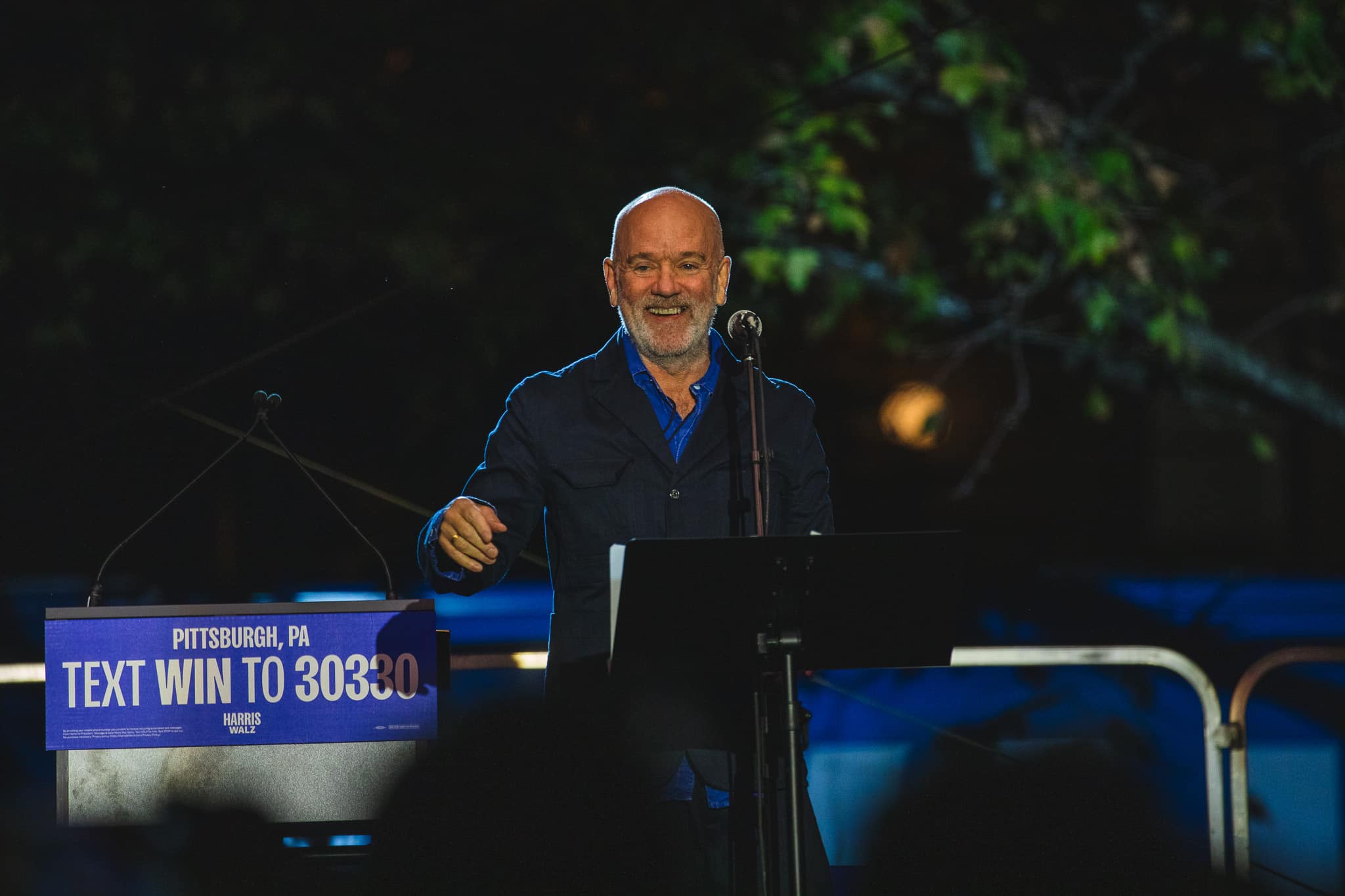 Photo Essay: Michael Stipe and Jason Isbell Play Free Concert in ...