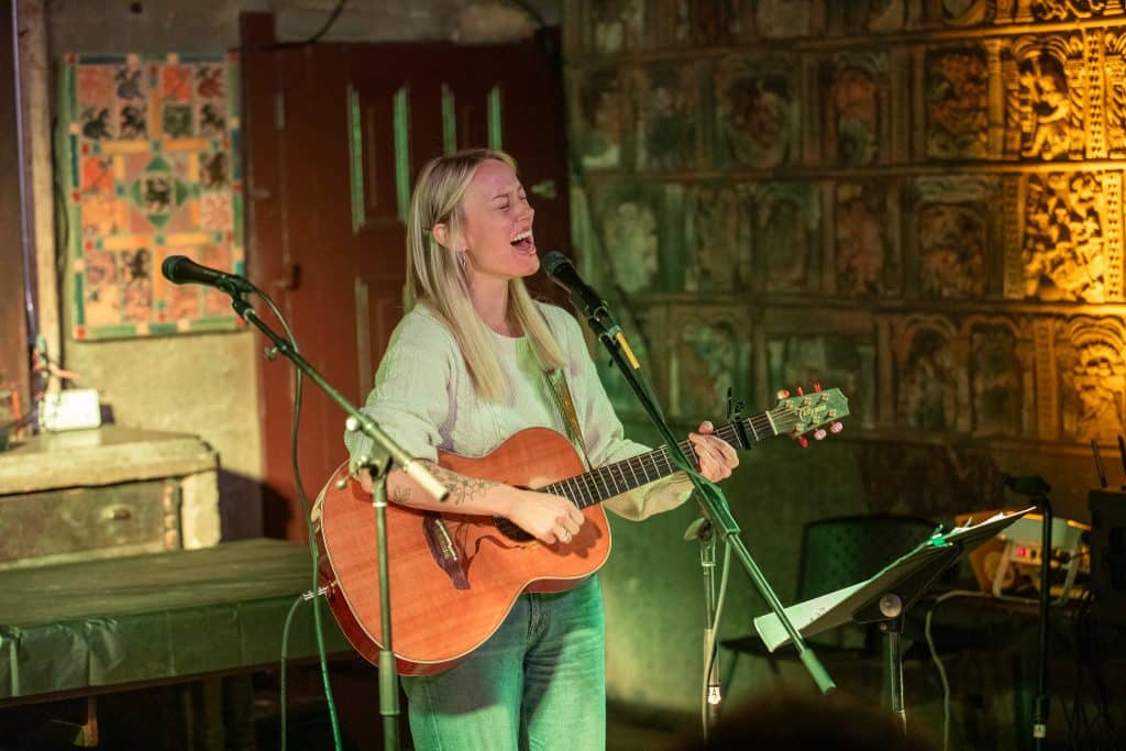 Dirty Dollhouse's Chelsea Mitchell and Greg Sover Provides a 'Night of ...
