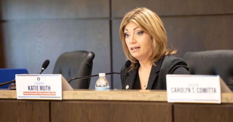 New Bill Aims to Hit the Pause Button on Data Center Construction in ...
